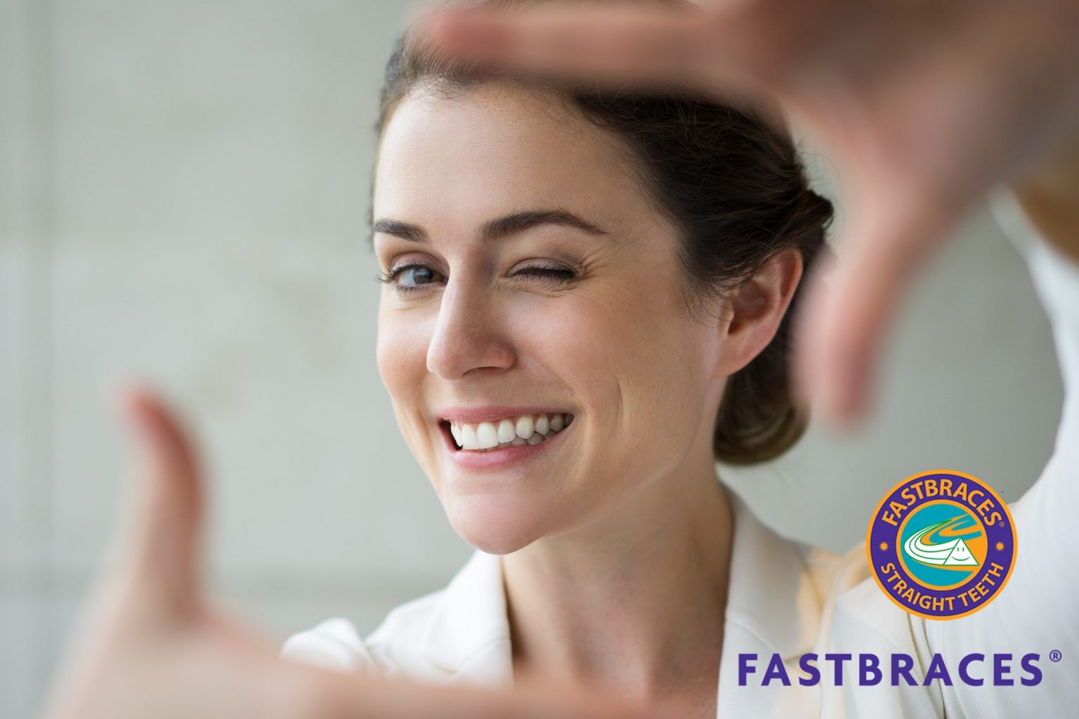 Πώς τα σιδεράκια FASTBRACES μεταμορφώνουν το χαμόγελο σας!